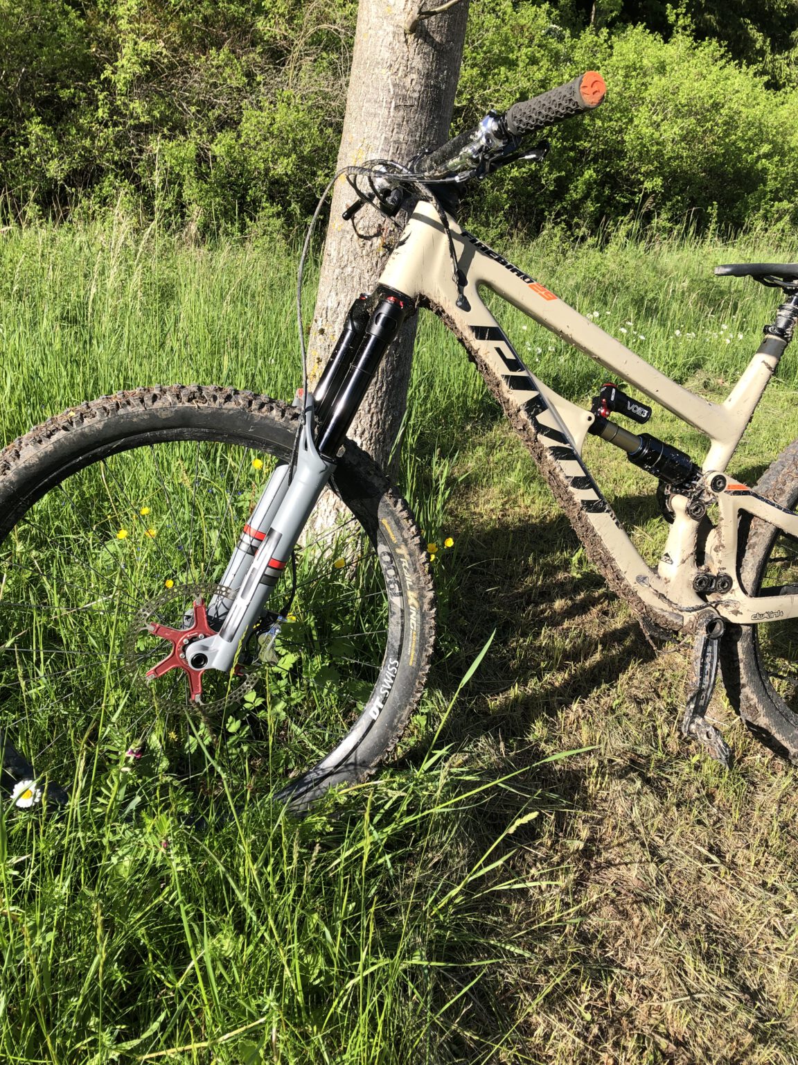 BOS Void 3 – der neue Enduro / DH Luftdämpfer von BOS bei uns im Test